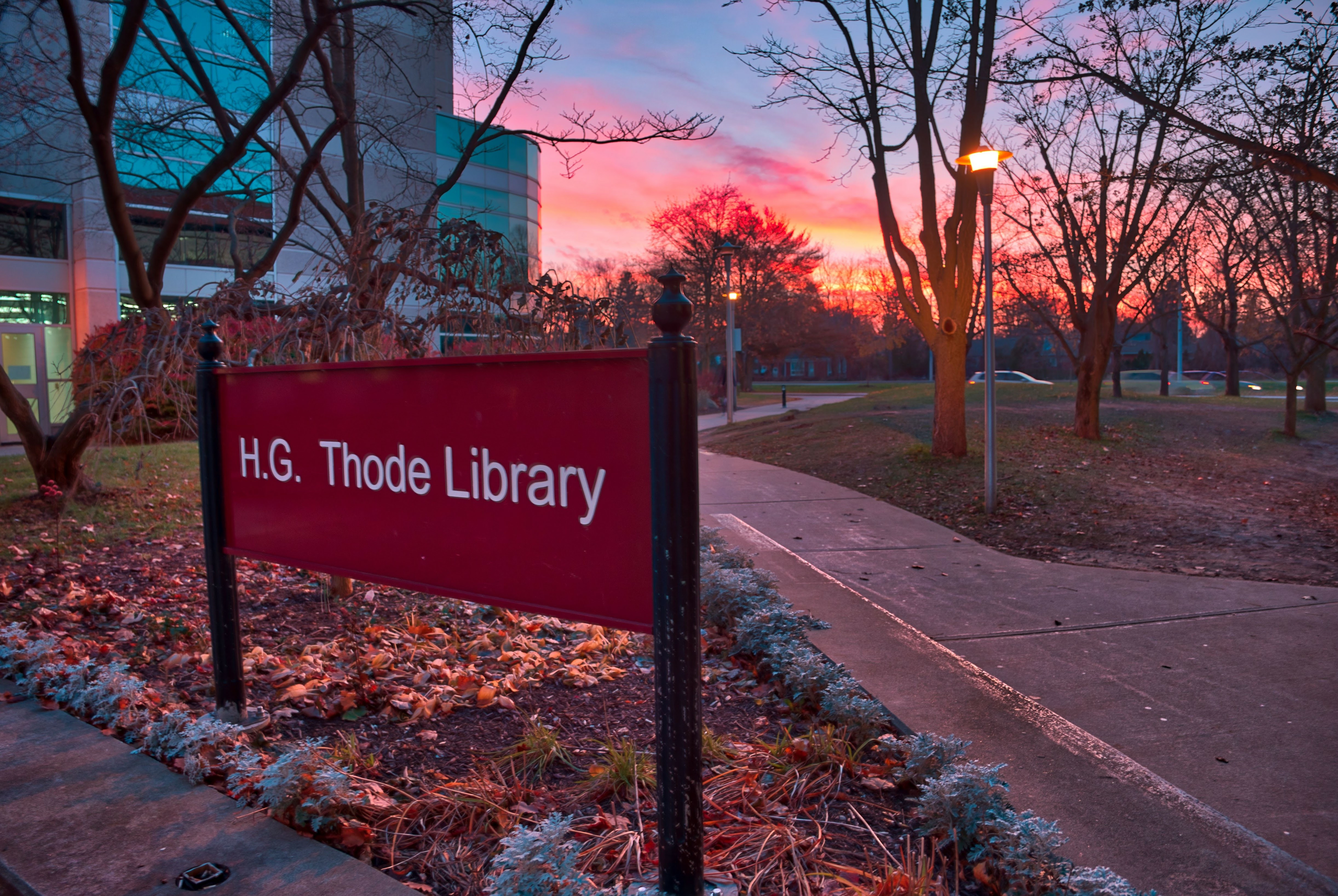 Library Tours | McMaster University Library